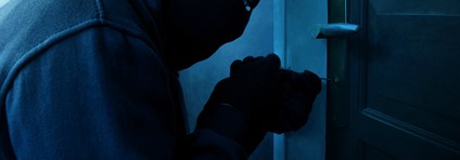 Τα 17 Σημάδια που Αφήνουν οι Κλέφτες στα Σπίτια πριν την Κλοπή ...