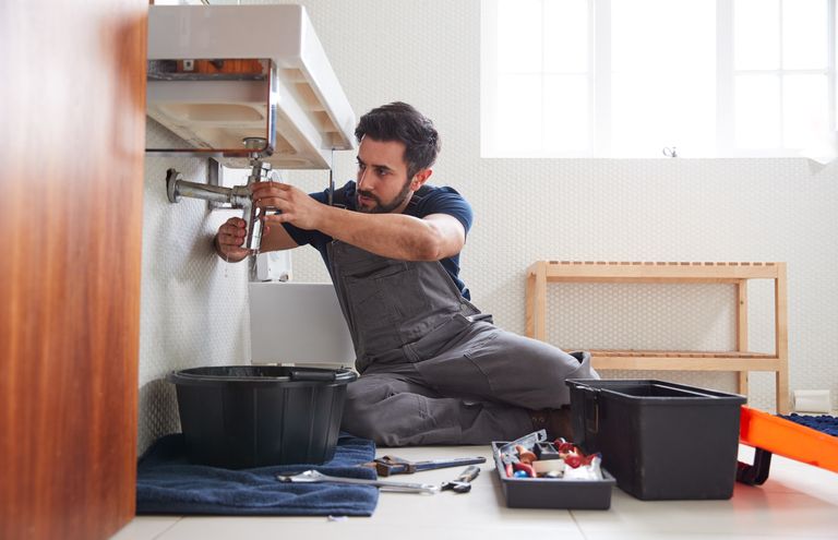 Υδραυλικός | 1.500+ επαγγελματίες [Εγγύηση τιμής] | Douleutaras